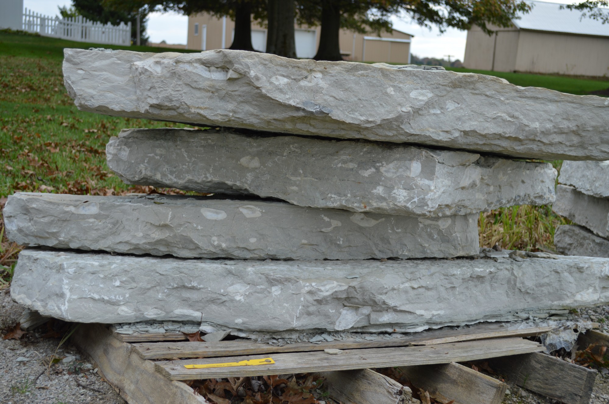 Canyon Gray Steps - Frank Brother's Landscape Supply Inc.